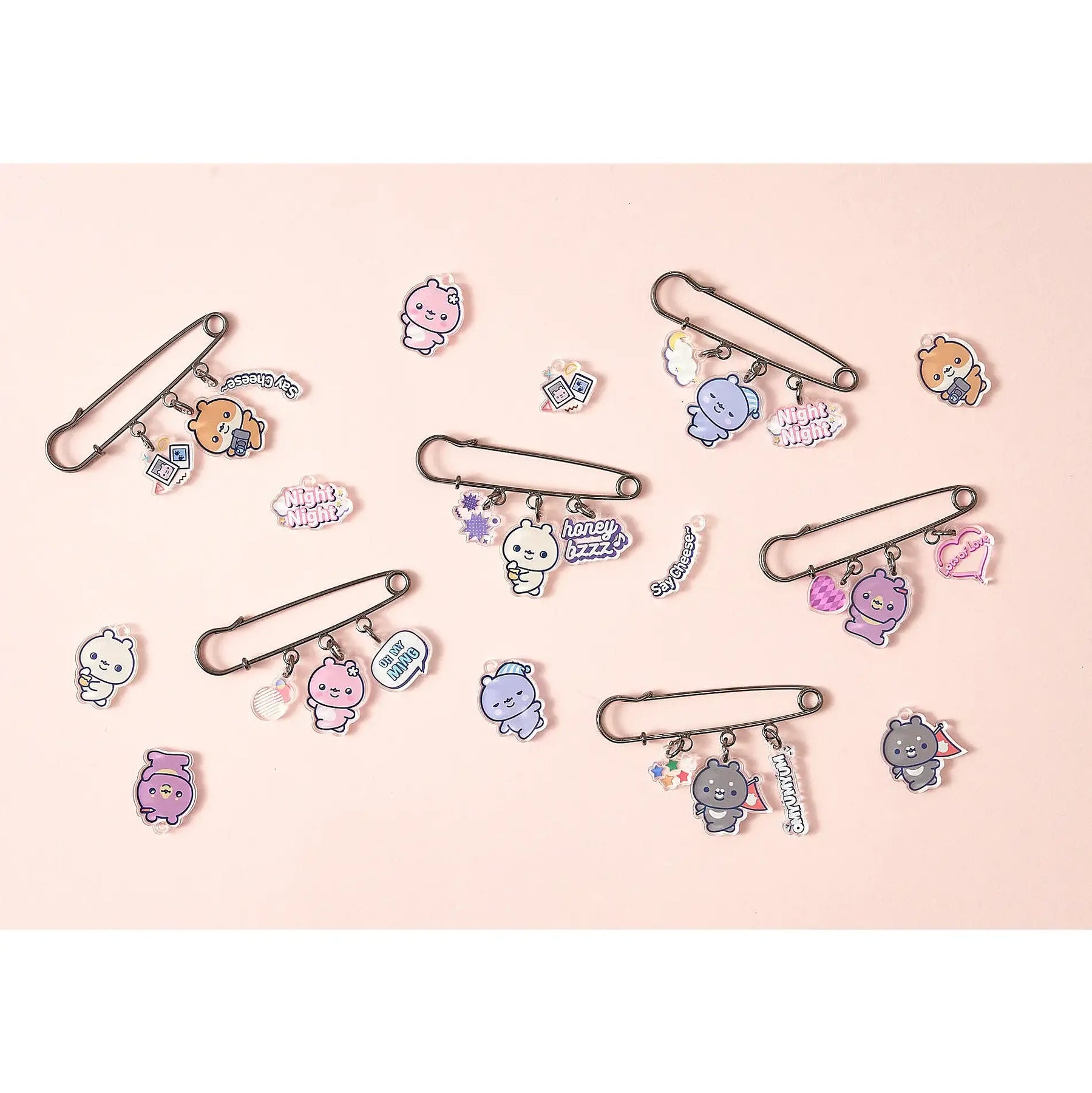 TWOTUCKGOM - Button Brooch – Harumio